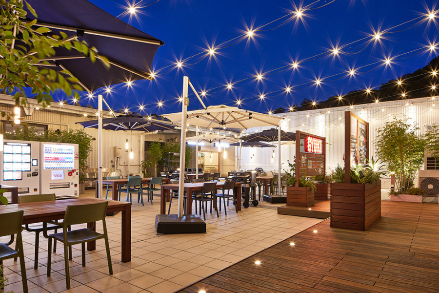 お店のコンセプトをしっかり表現！ 「GYUKI BBQ TERRACE」の空間デザイン事例 | DIGISPOT（デジスポット）